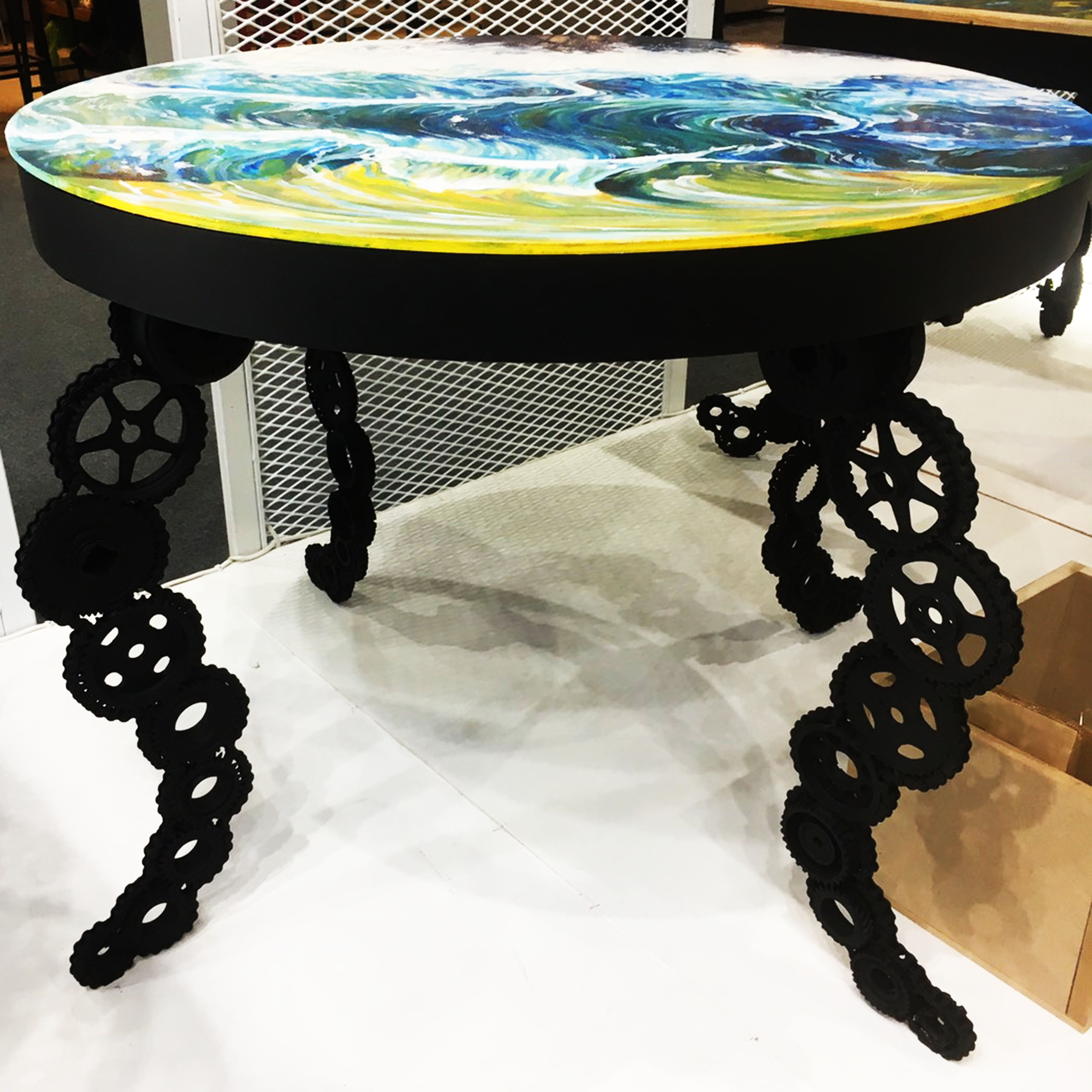 Handcrafted METAL Round Table with Painting on Top(Curved Leg ...